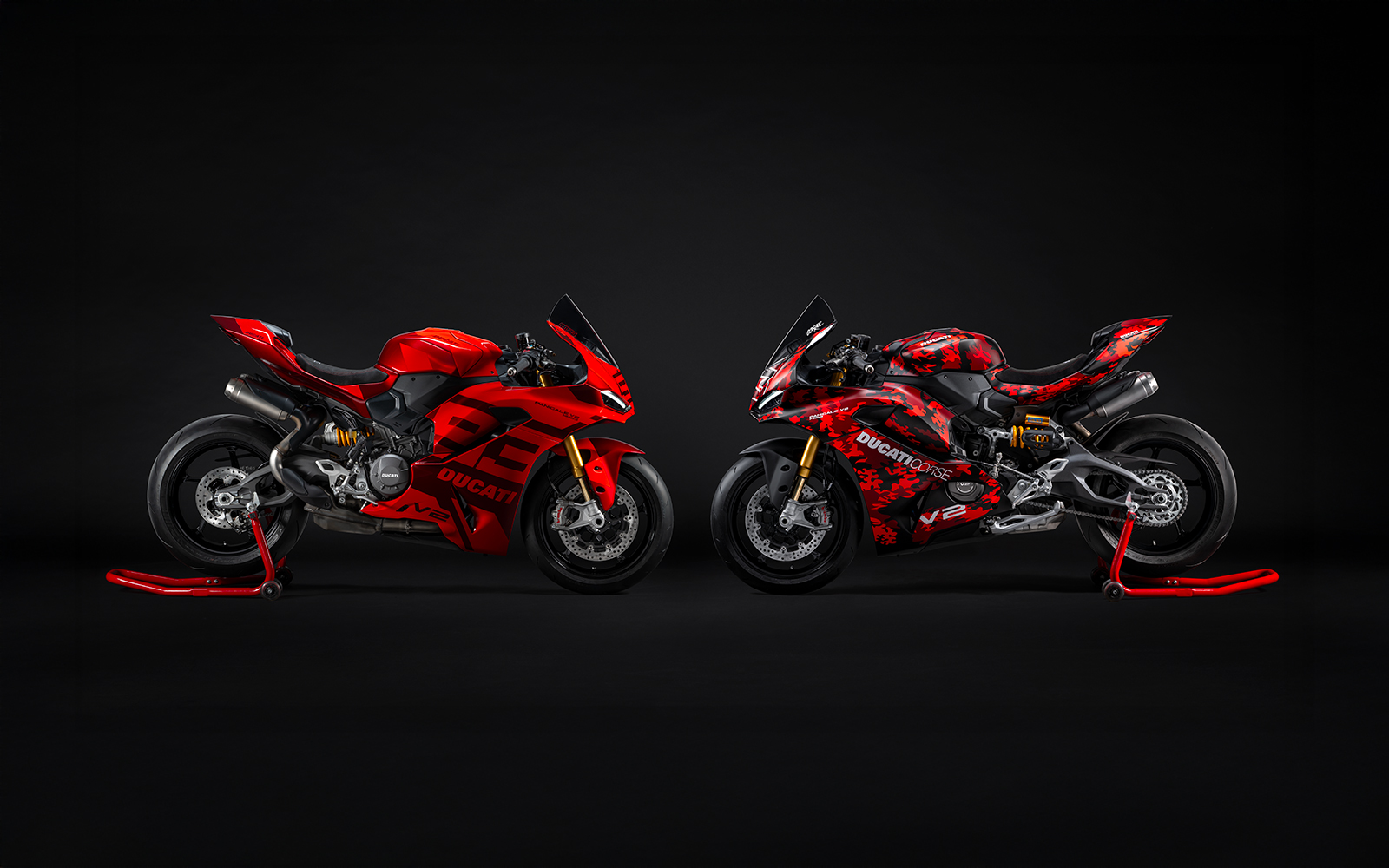 EICMA 2025: Ducati Unveils Limited-Edition Panigale V2 for MM93 & FB63