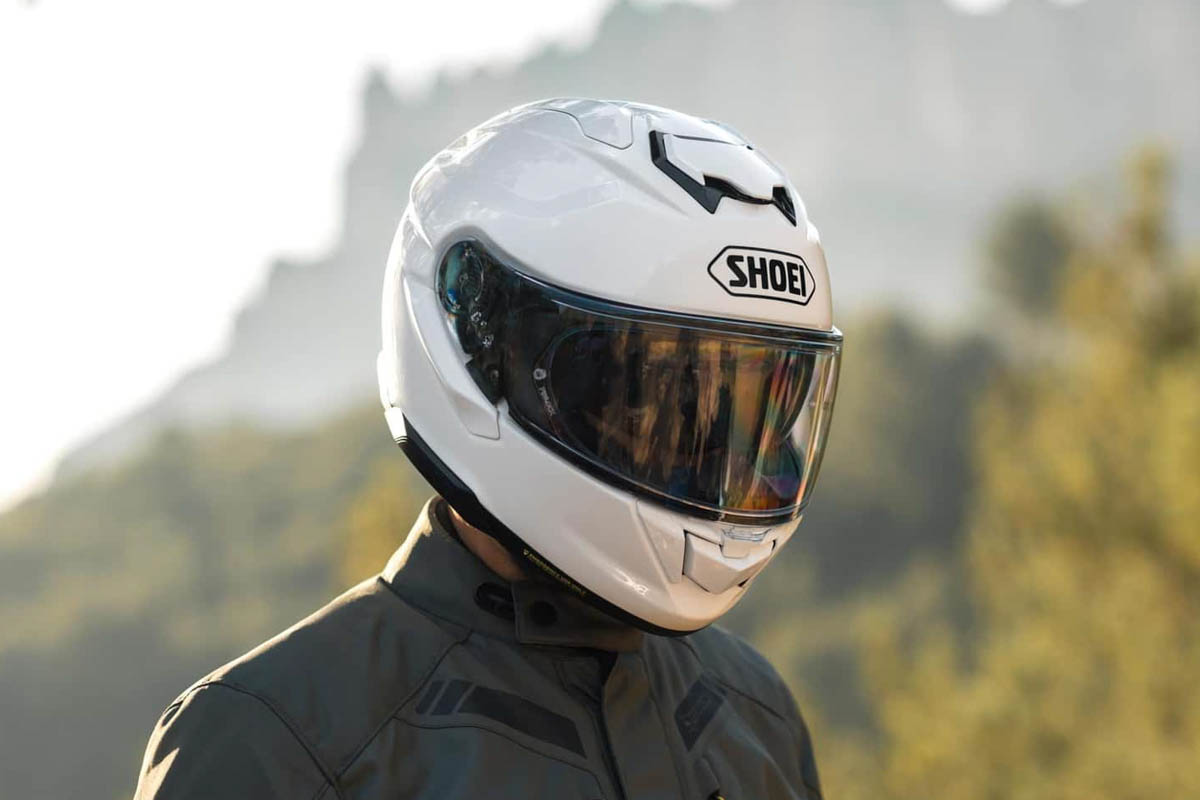 Shoei Debuts Visor HUD Smart Helmet - iMotorbike News